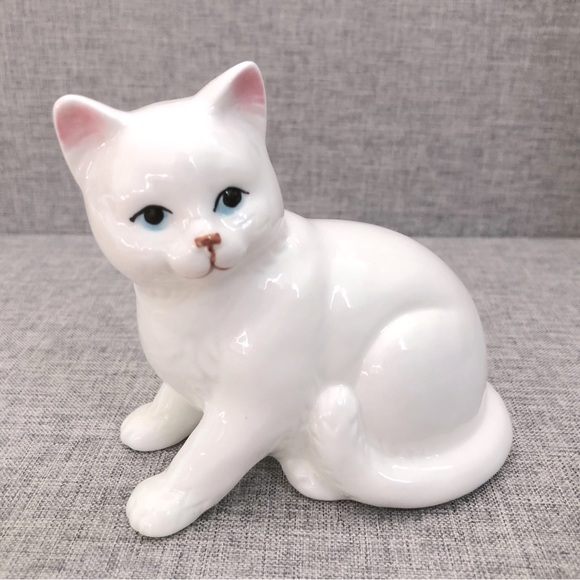 Accents | Vintage Ceramic Miniature White Persian Cat Blue Eyes Home ...